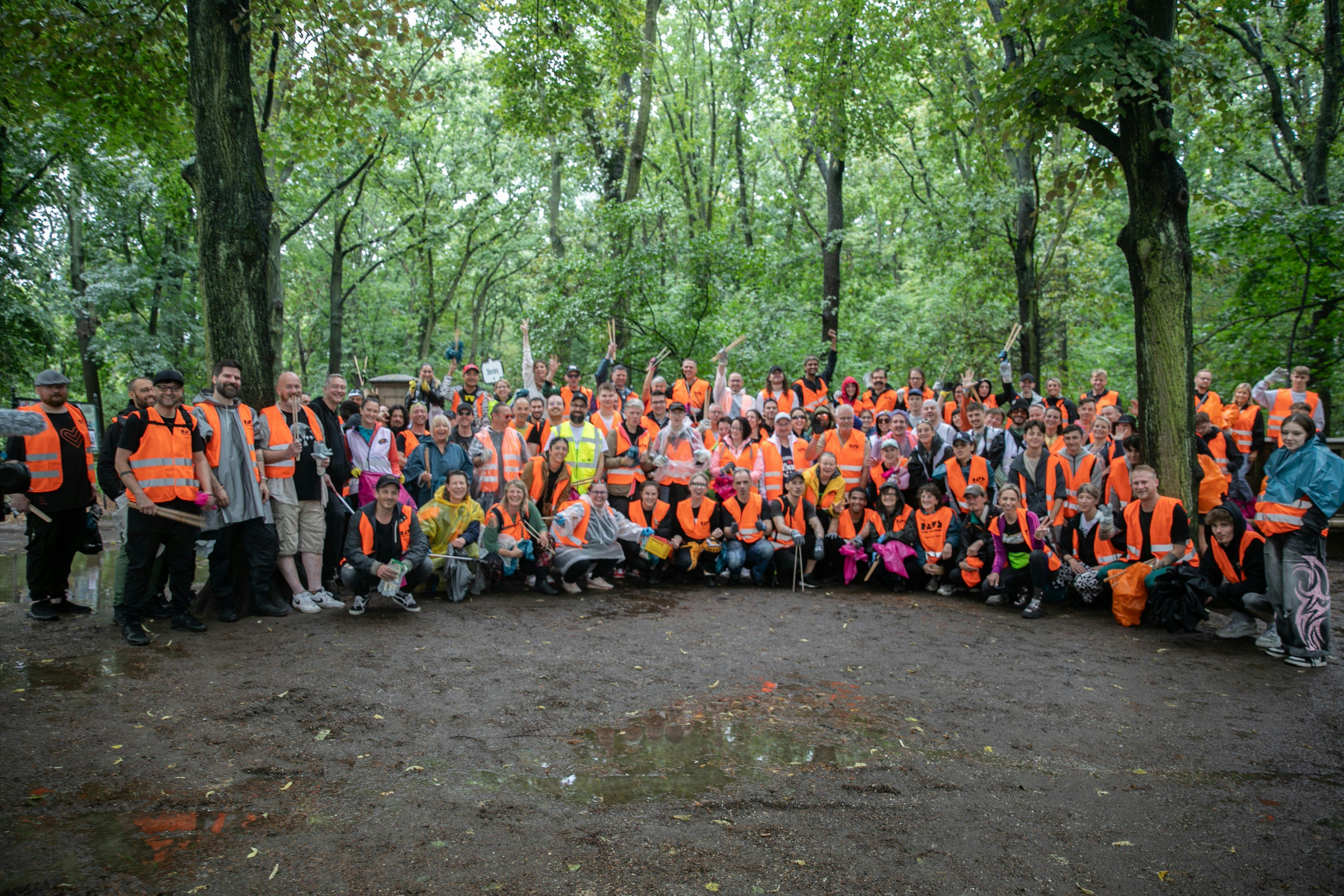 Recap: Clean-Up Day 2025 – Rave The Planet räumt Tiergarten auf